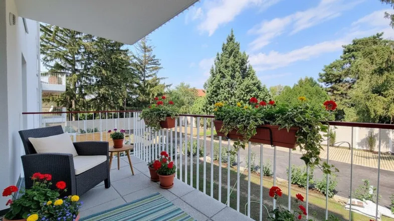 4 Zimmer Anlegerwohnung mit Balkon - RUHELAGE TRIFFT WOHNGENUSS – Stilvolle Ausstattung – Wohnen ...