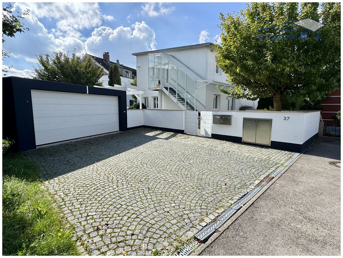 Edles Anwesen / Zweifamilienha