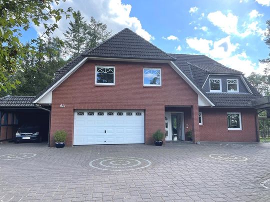 Optisch eindrucksvolles EFH mit Doppelgarage, Carport und Süd- West ...