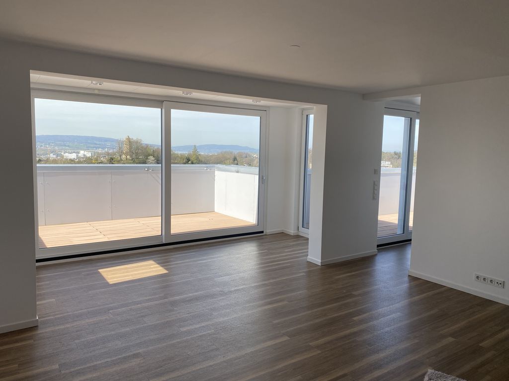 Exklusive 2,5-Zimmer-Penthouse-Wohnung mit umlaufendem Balkon und ...