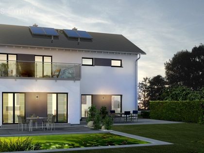 Haus mit Pool in Lochum - ImmoScout24