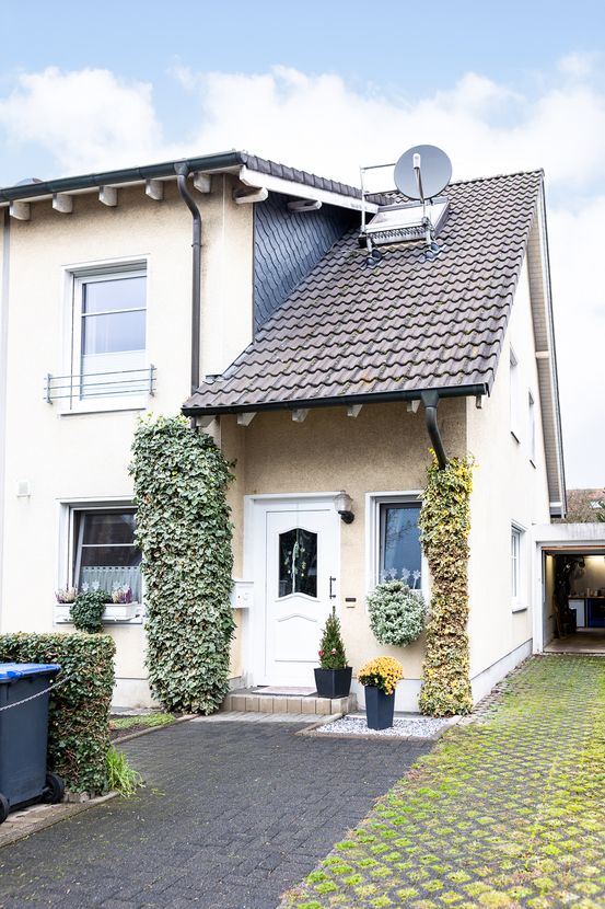 Um die Funktionen dieser Seite vollständig nutzen zu können, aktivieren ...