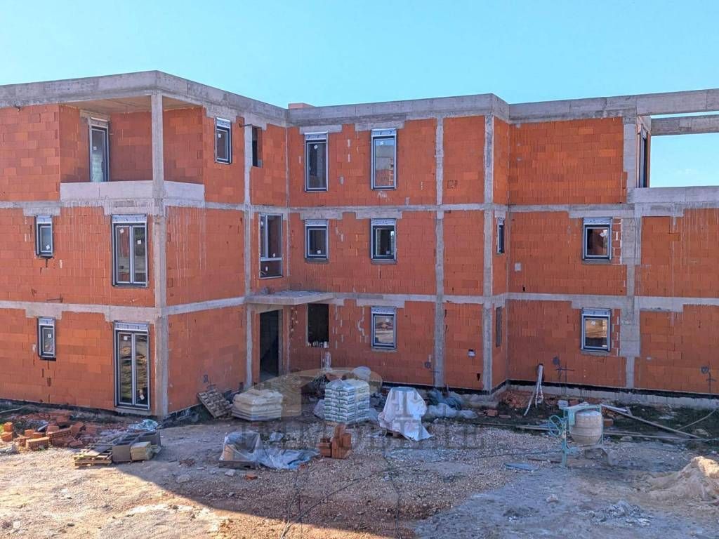 164593038 1766065388