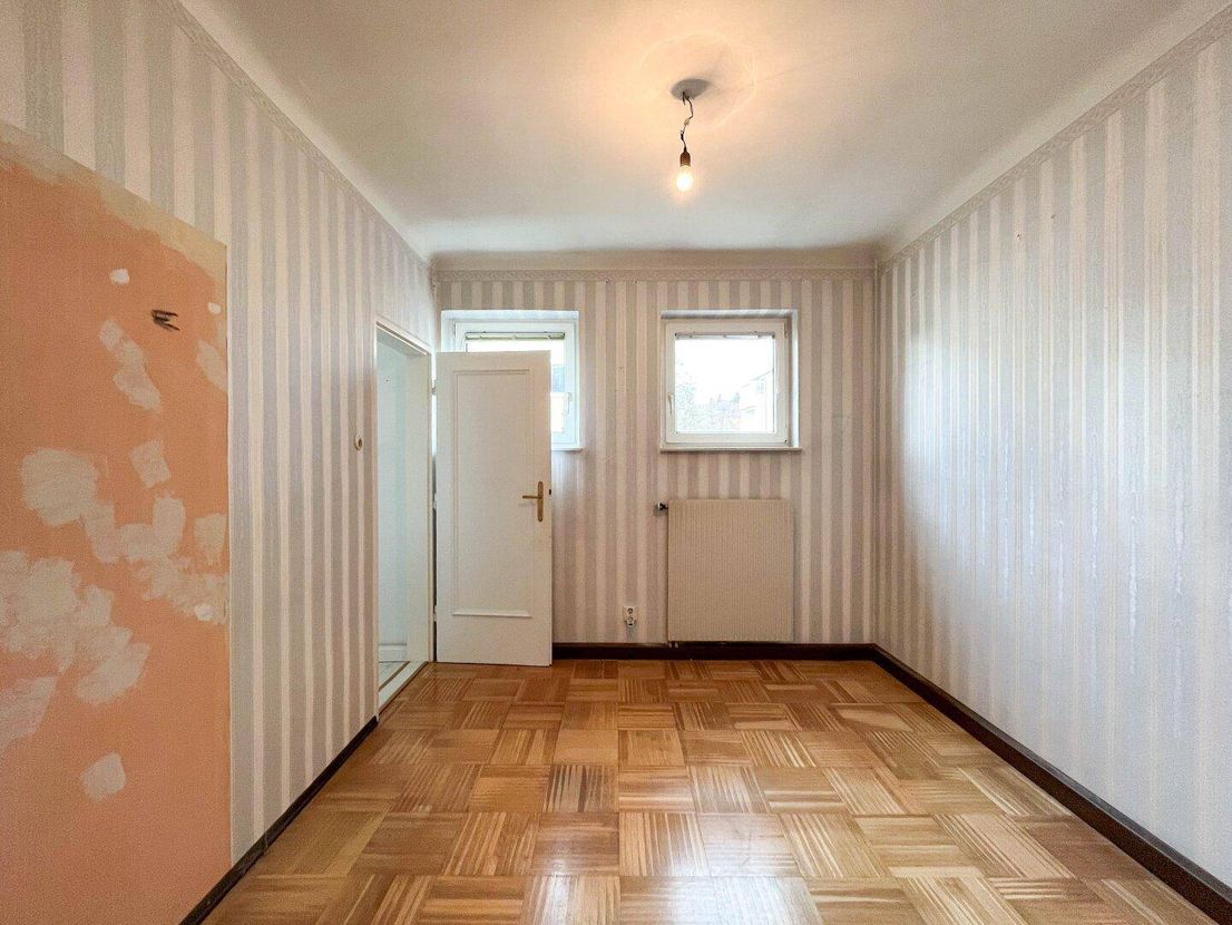 Küche (derzeit Kabinett)