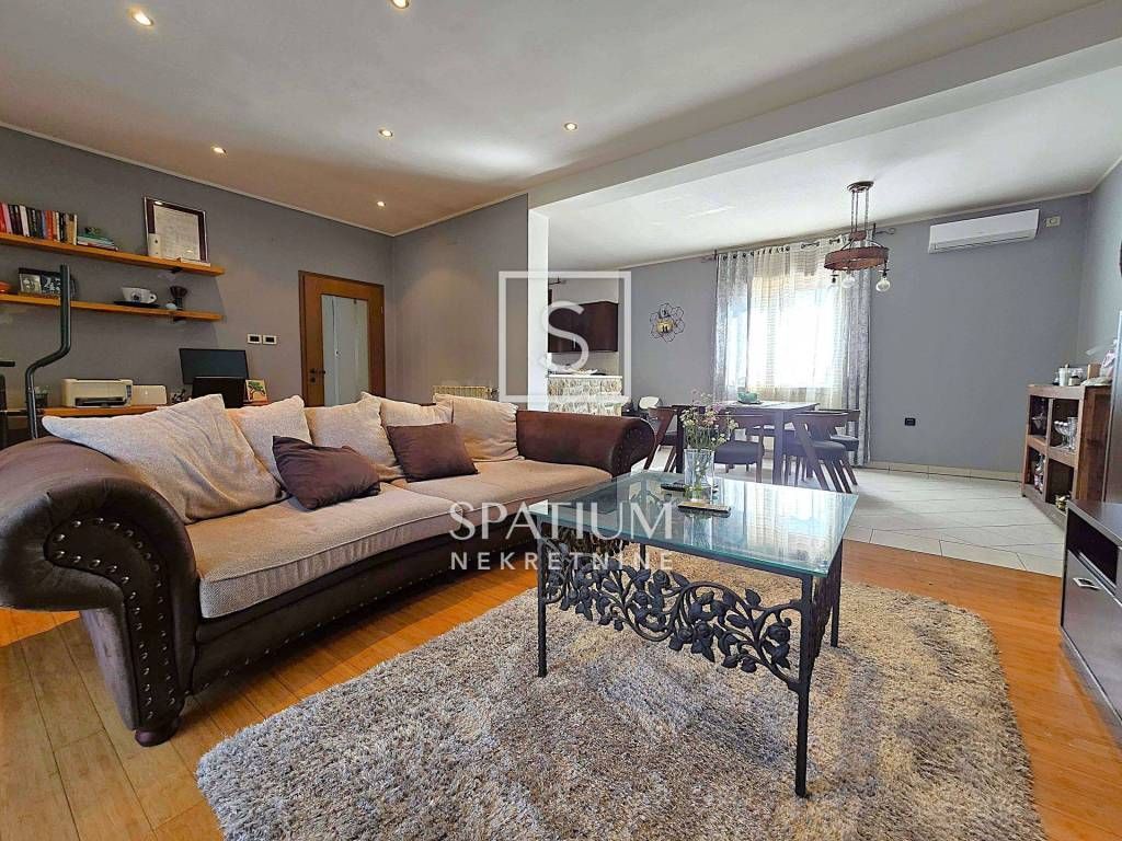 164897148 1767829265