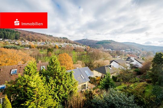 Eppstein-Ehlhalten: Einfamilienhaus mit exklusivem Blick auf den Taunus!