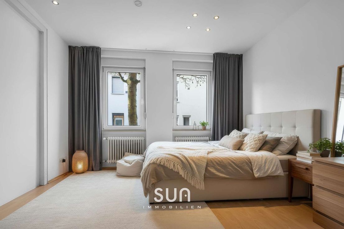 LICHTDURCHFLUTETES SCHLAFZIMME