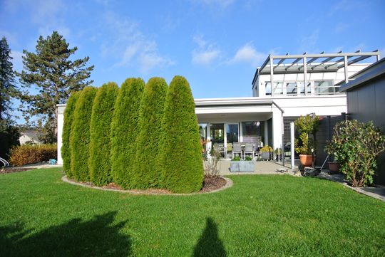 TRAUMHAUS plus....5,5 Zi, ca. 220qm, ca. 1345 qm Grd., Garten, Carport