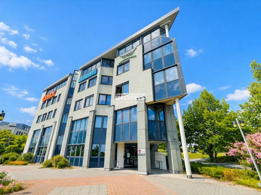 antaris Immobilien GmbH ** Moderne, gut strukturierte Fläche in ...