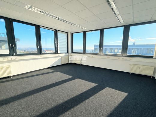 antaris Immobilien GmbH ** Raum für Ideen – moderne Büroflächen mit ...