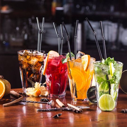 PINNA REAL ESTATE: Mediterranes Spitzenlokal mit großer Außenterrasse ...