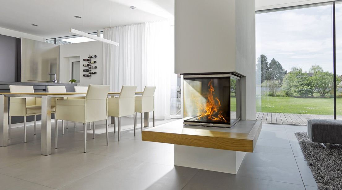 Gemütlichkeit am Kaminfeuer im