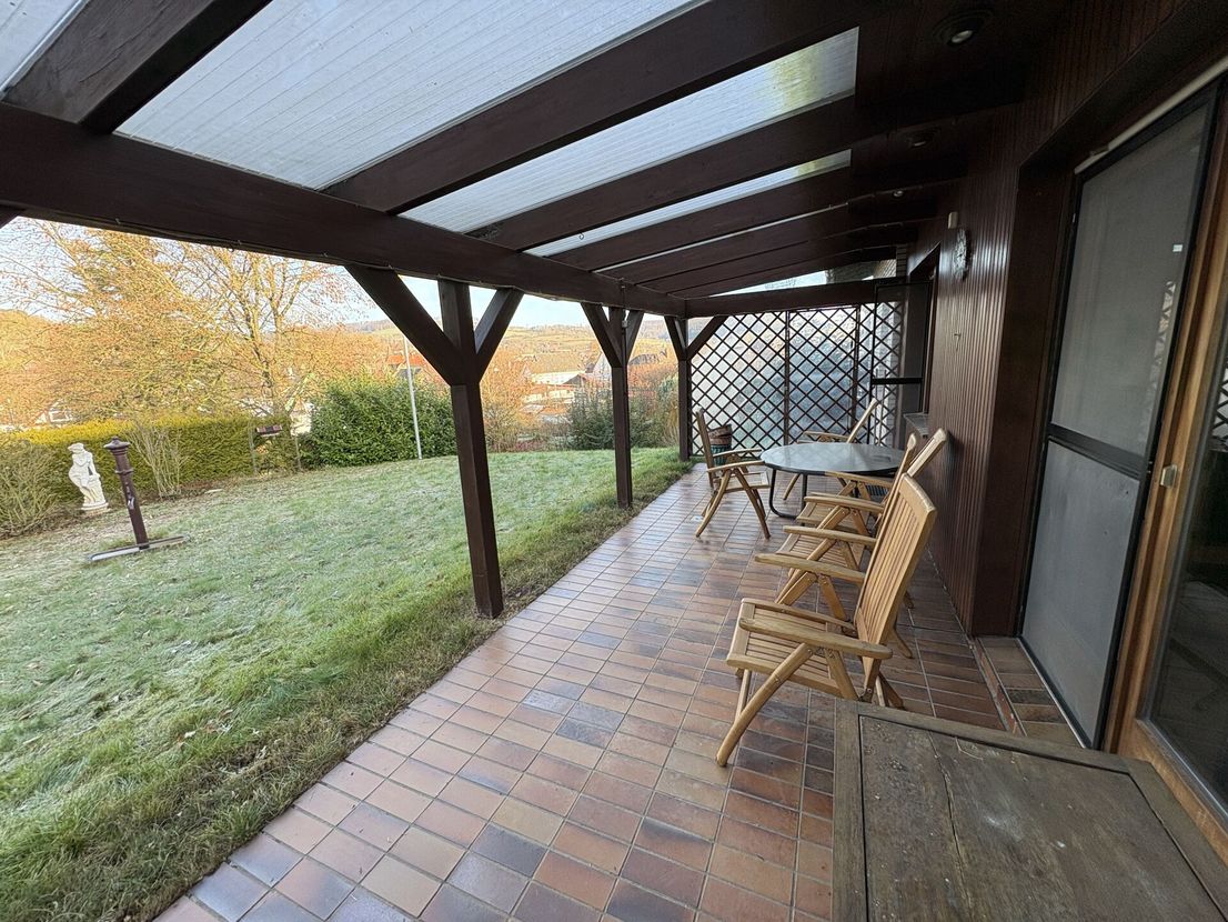 überdachte Terrasse