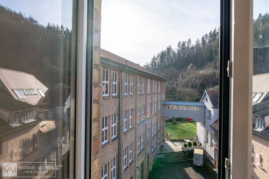 1237ea34-fe7c-4800-a7c3-8403e4