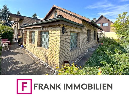 FRANK IMMOBILIEN Seltene Gelegenheit: 1407m² Grundstück mit Bungalow in ...