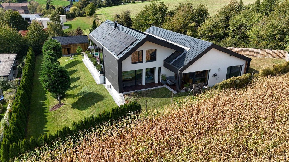 c820541b6d9f4e94a5dfc8a9ccfc58