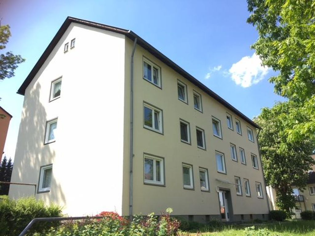 Gemütliche 2-Zimmer-Wohnung mit neuem Tageslichtbad und Balkon