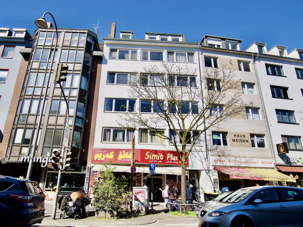 Wohn- Geschäftshaus, Kalker Hauptstraße in zentraler Lage, Nähe Köln ...