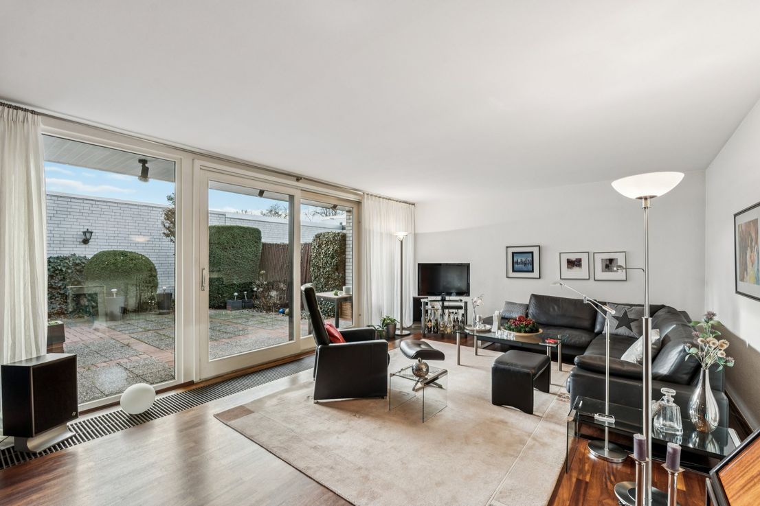 Das großzügiges Wohnzimmer ...