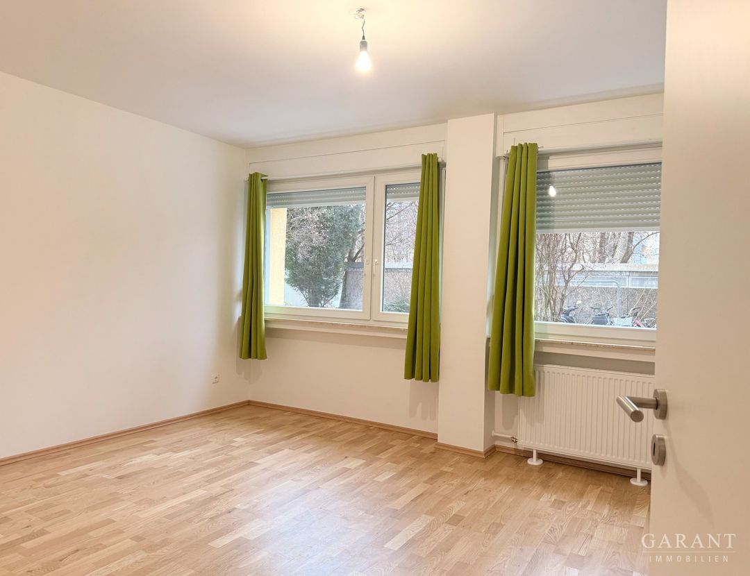 Schlafzimmer (Seite 1)