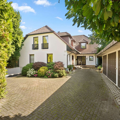 Haus kaufen in Hahnwald (Köln) - ImmoScout24