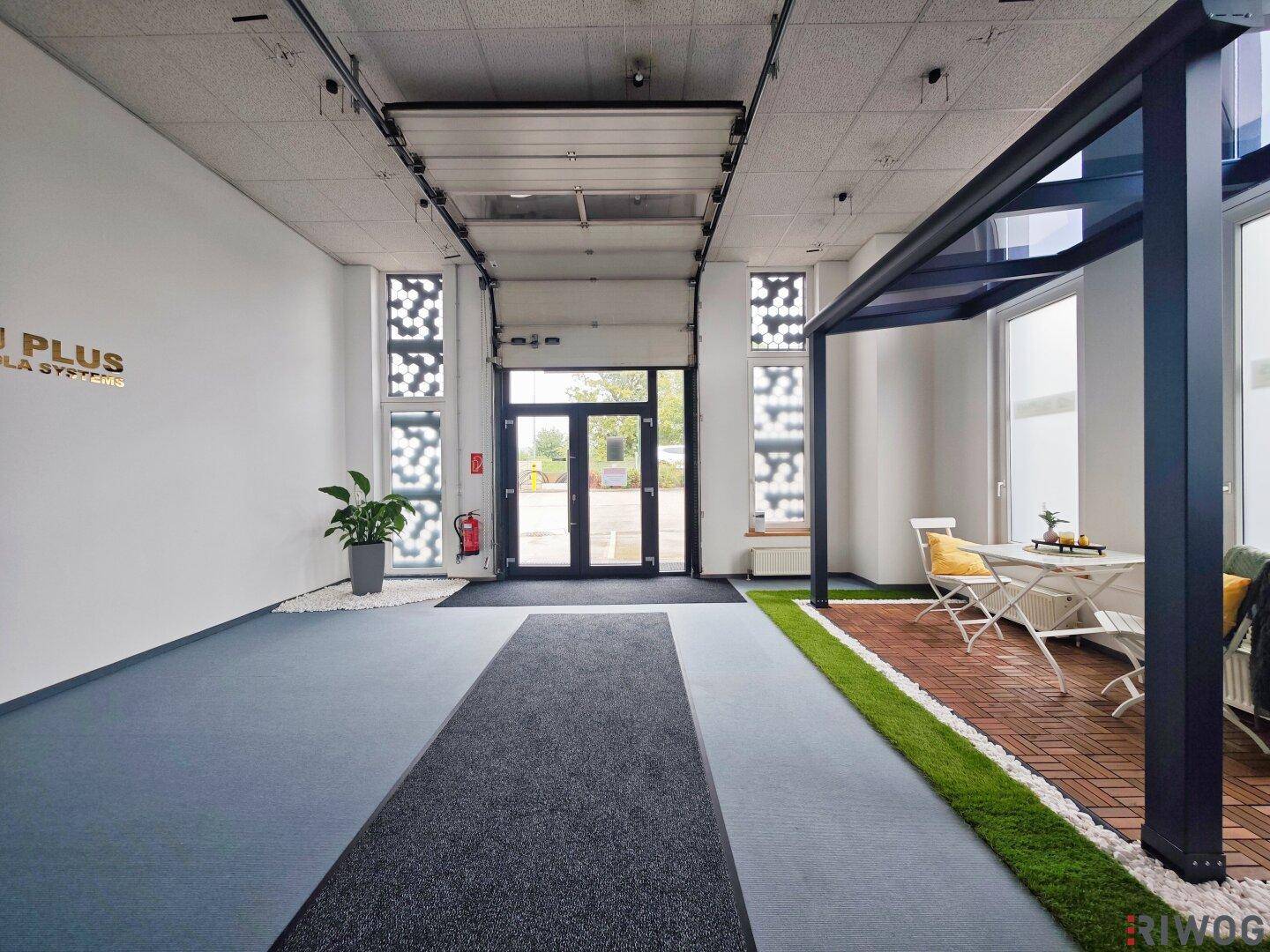 134m² Geschäftslokal/Schauraum/Büro im IZ-Süd | Ebenerdig mit eigenen ...