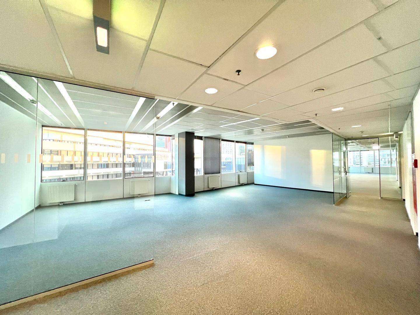 360 Tour //Grossraum-Büro Im Saturn Tower