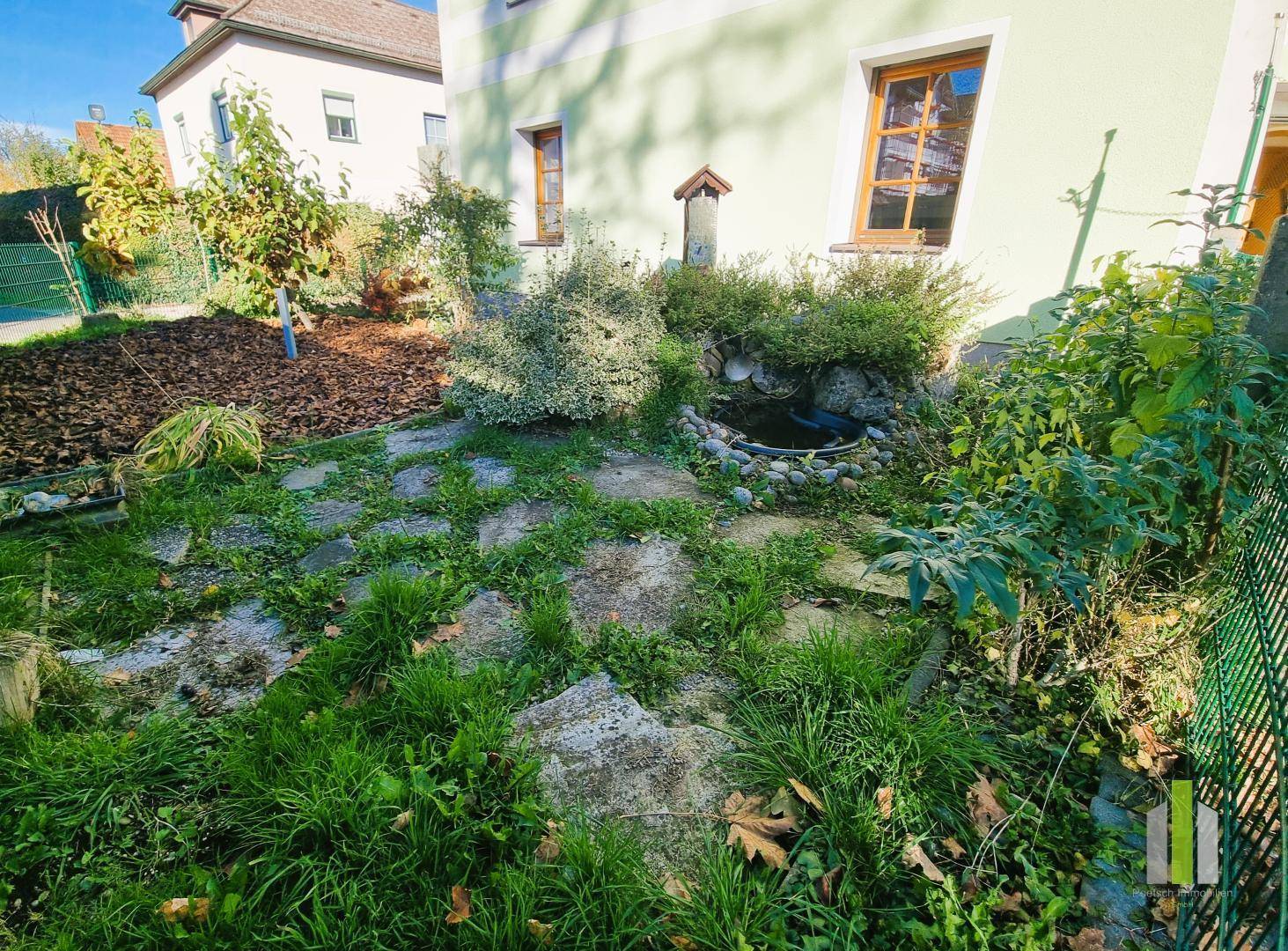 Liebevolle 2-Zimmer-Terrassen-Wohnung mit Garten