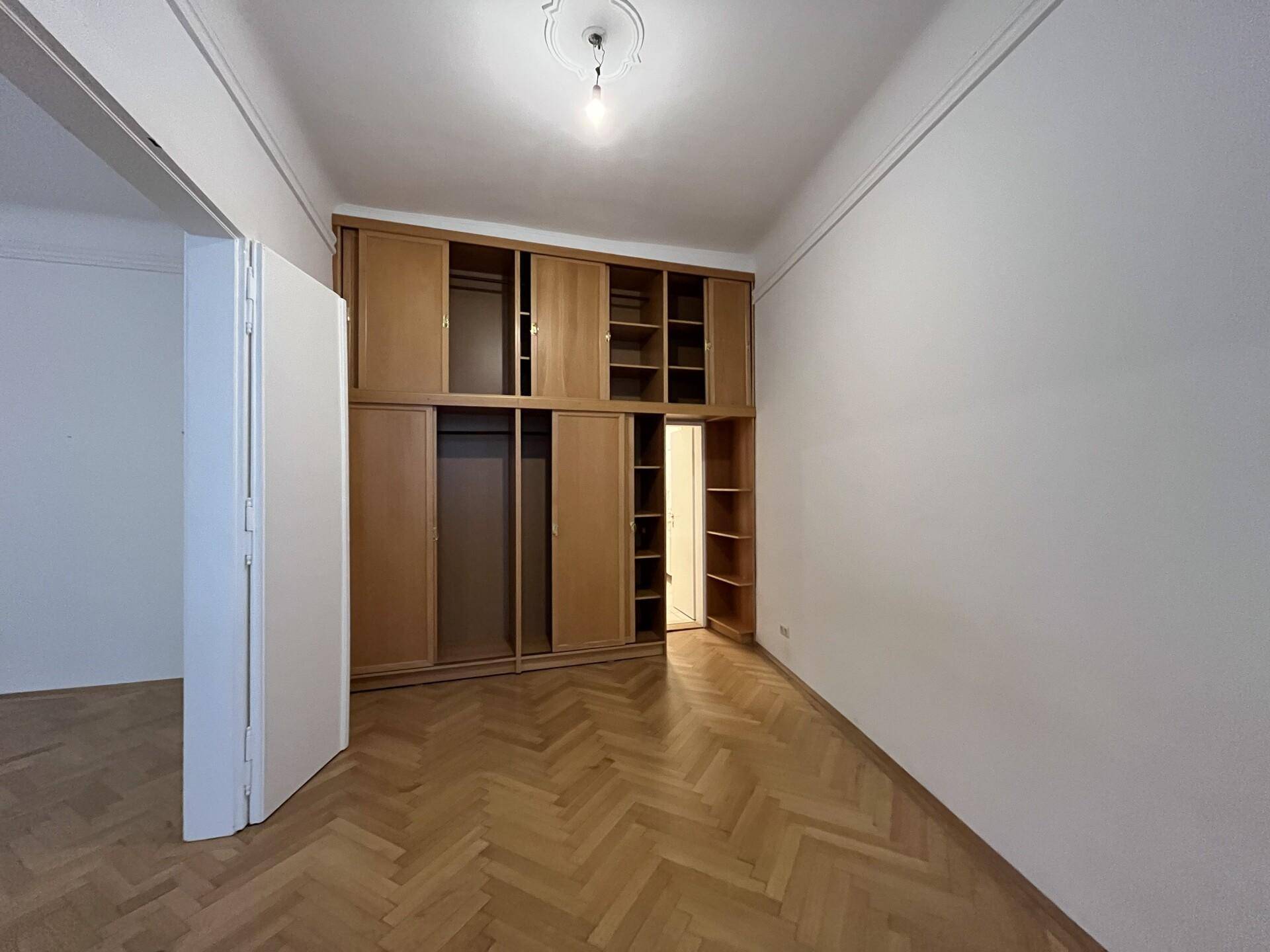 2 Zimmer Altbauwohnung in 1050 Wien - ohne Lift