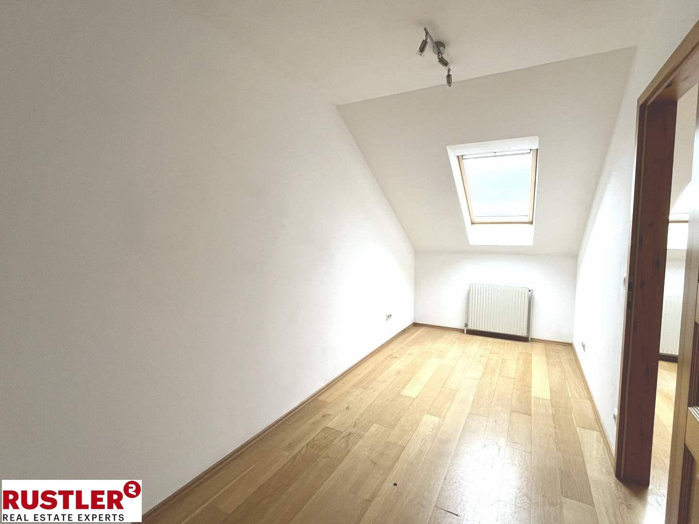 2,5-Zimmer Dachgeschoßwohnung inkl. Heizung