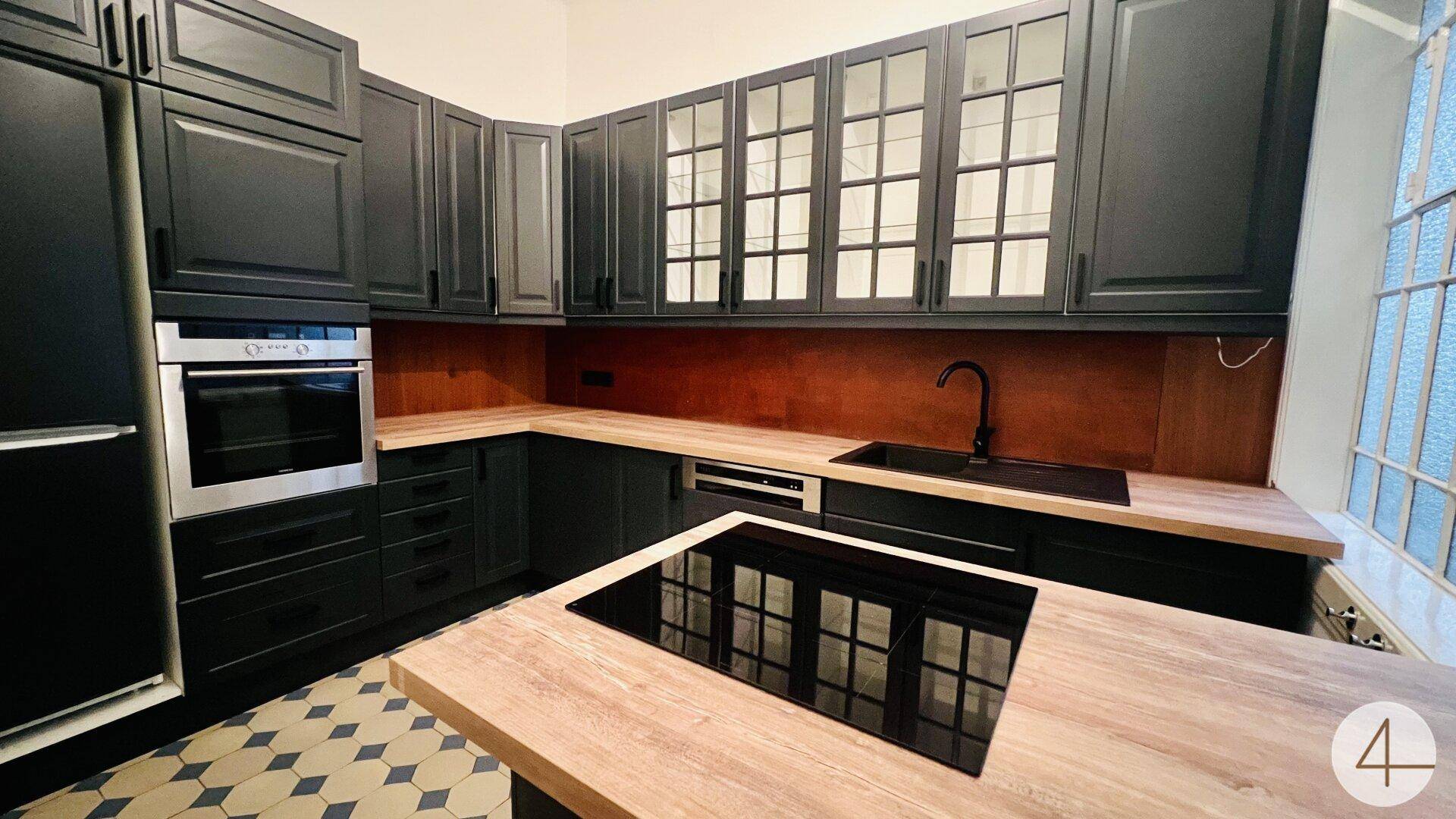 Neu (30.01.): 550m zur U3 - Charme & Geschichte - Eckwohnung mit ...