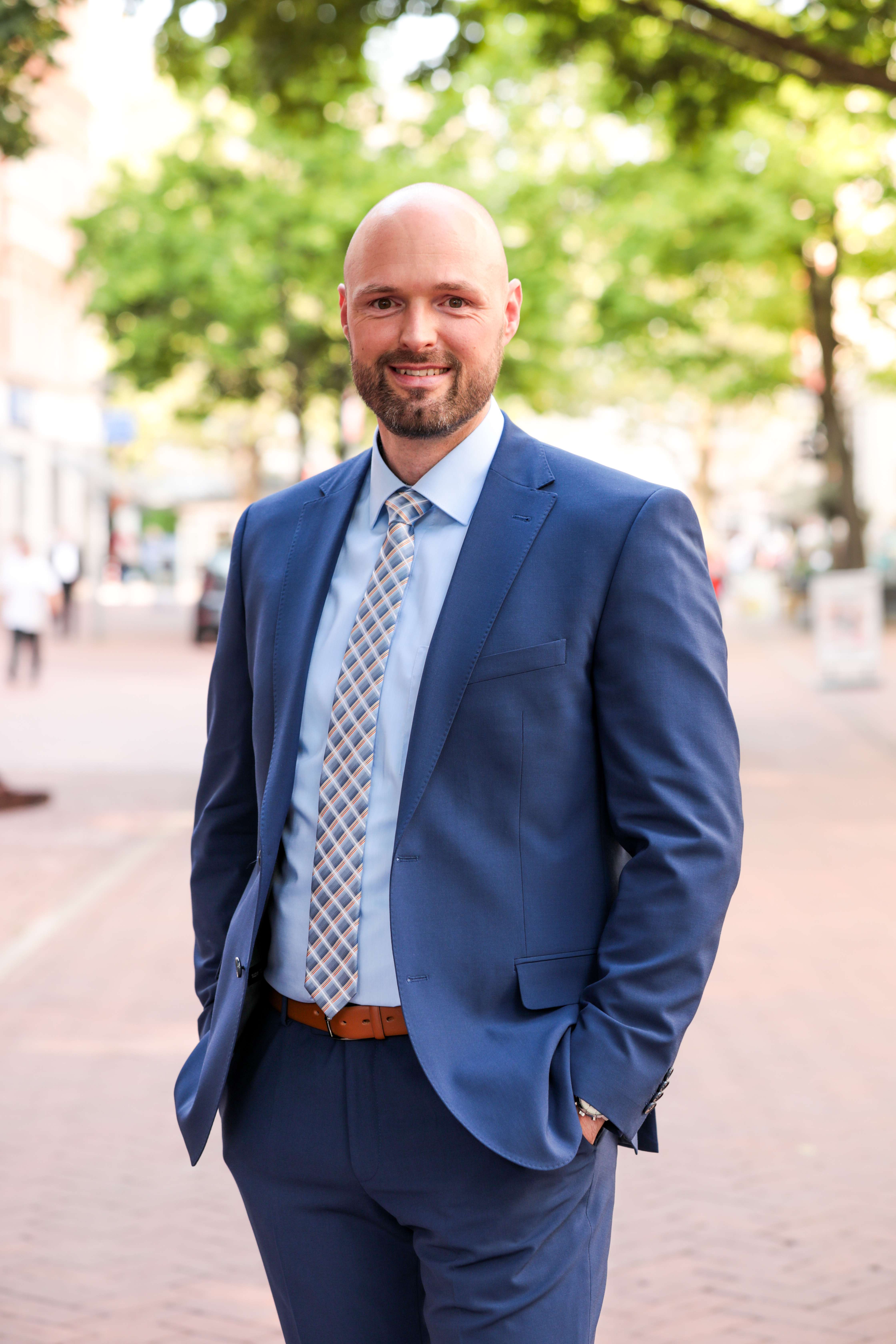 Alexander Hofmann: Makler aus Hemmingen - ImmoScout24