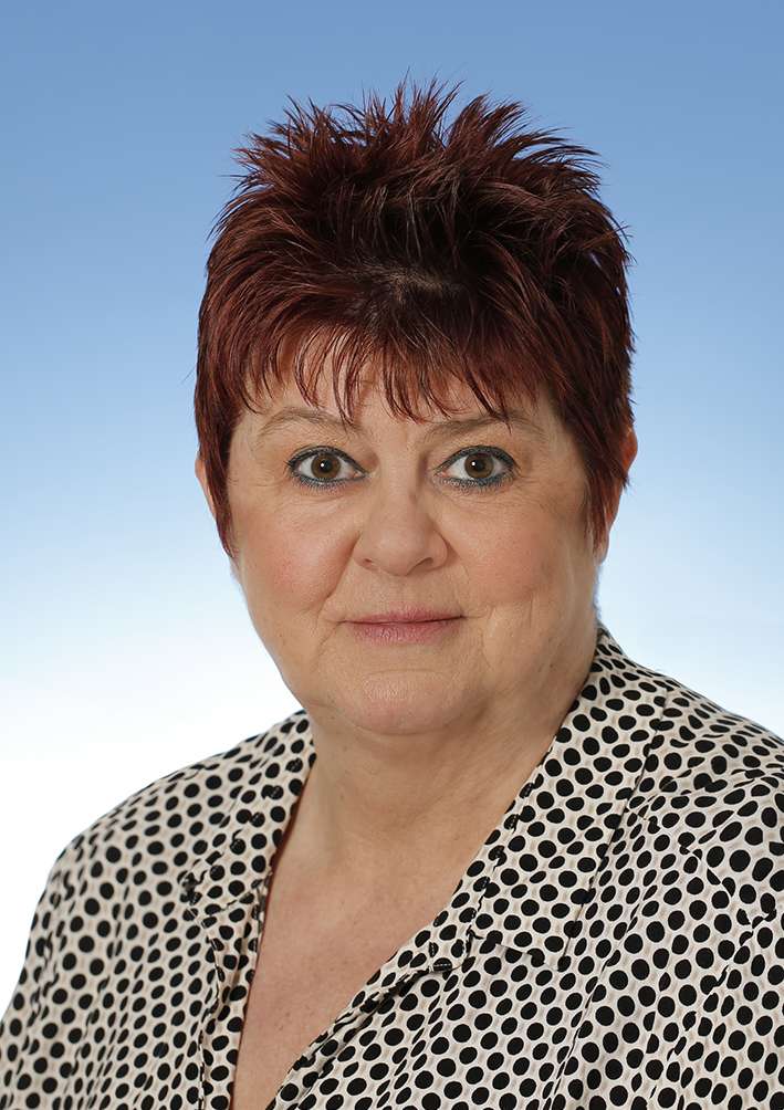 Angelika Hochmuth: Makler aus München - ImmoScout24