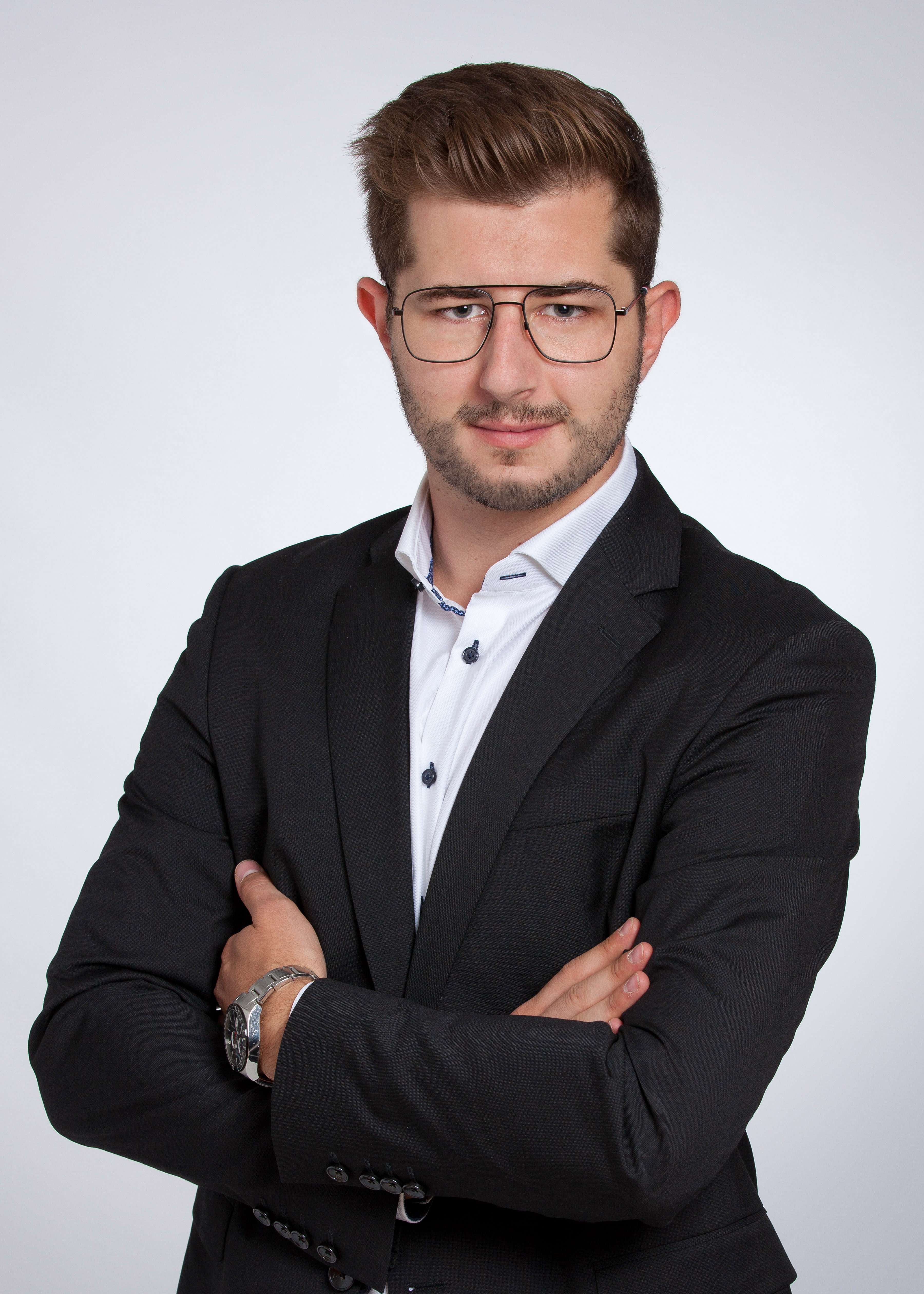 Lucas Mayer: Makler aus Brunnthal - ImmoScout24