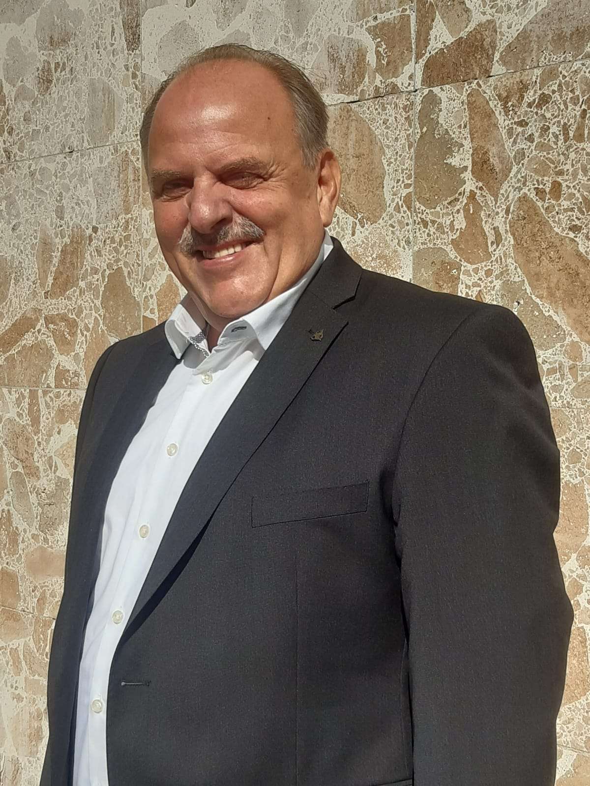 Bernhard Model: Makler aus Potsdam - ImmoScout24